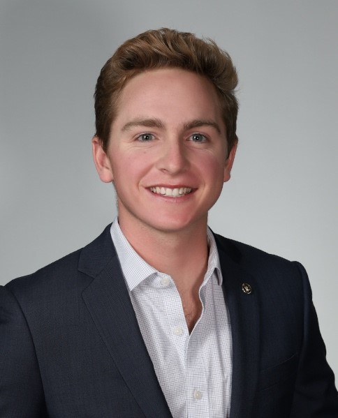 Tommy P headshot – Ephraim Yacht Club